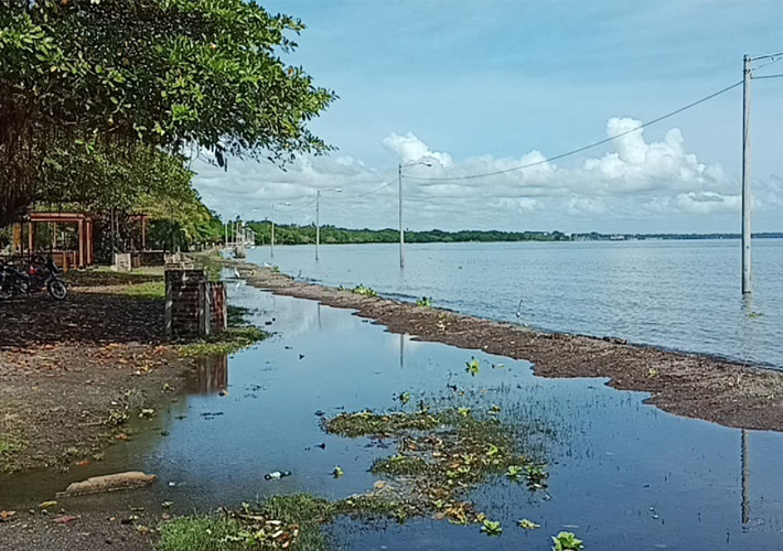 Exceso de lluvia aumentan los niveles de agua del Lago Cocibolca ...